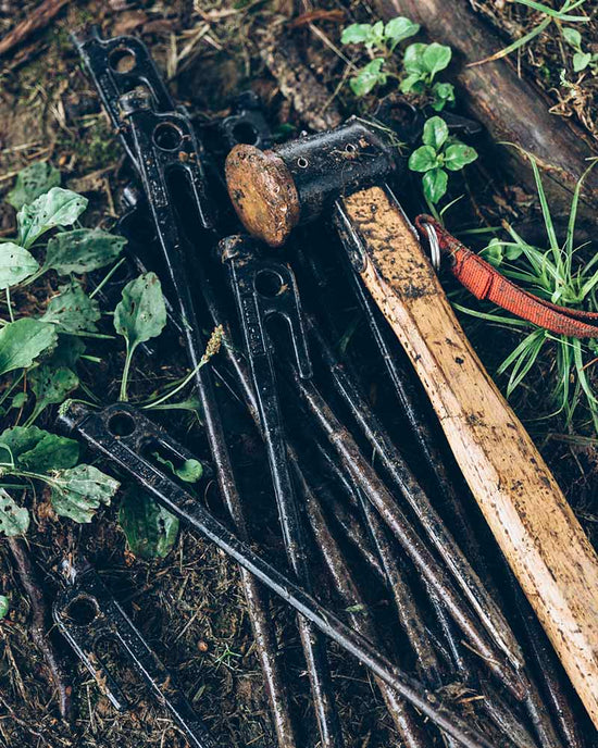 Reliable Tent Stakes and Hammers | Snow Peak